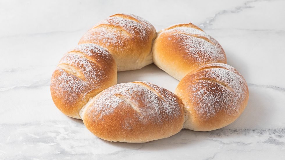 Mango Creme Cheese Crown - amourfou